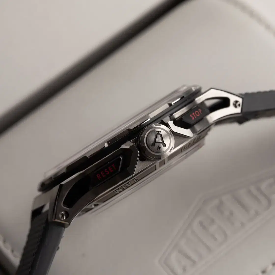 Angelus Chronodate 0CDZF.P01A.K009I - Topwatch